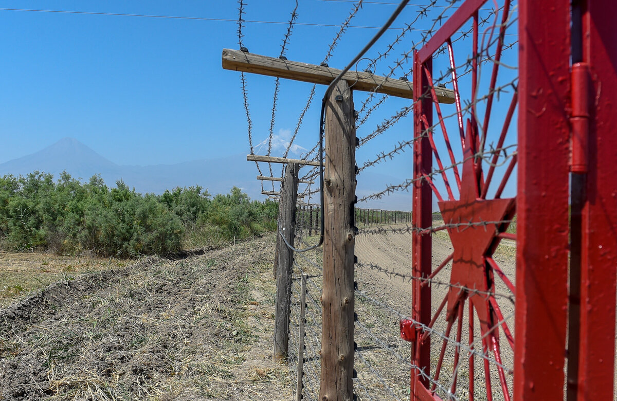 Not an Opening of Borders, but a New Form of Blockade - Vectors.am